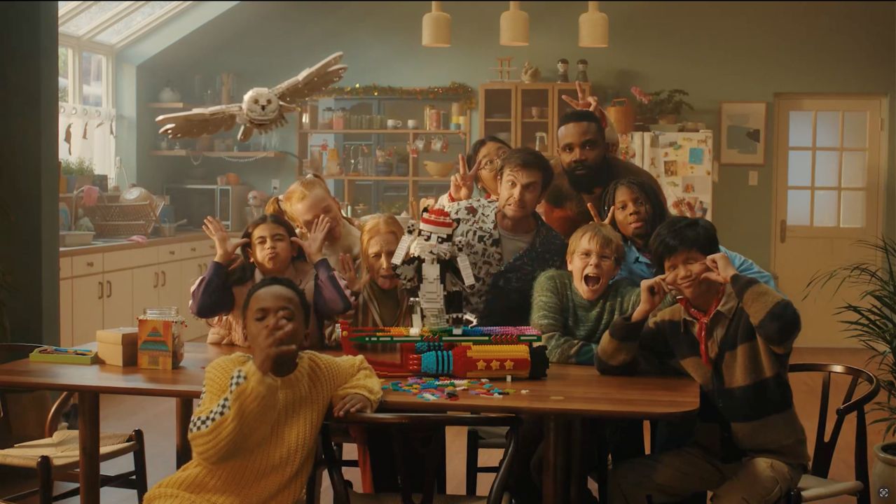Cataclaws é a nova estrela da campanha de Natal LEGO