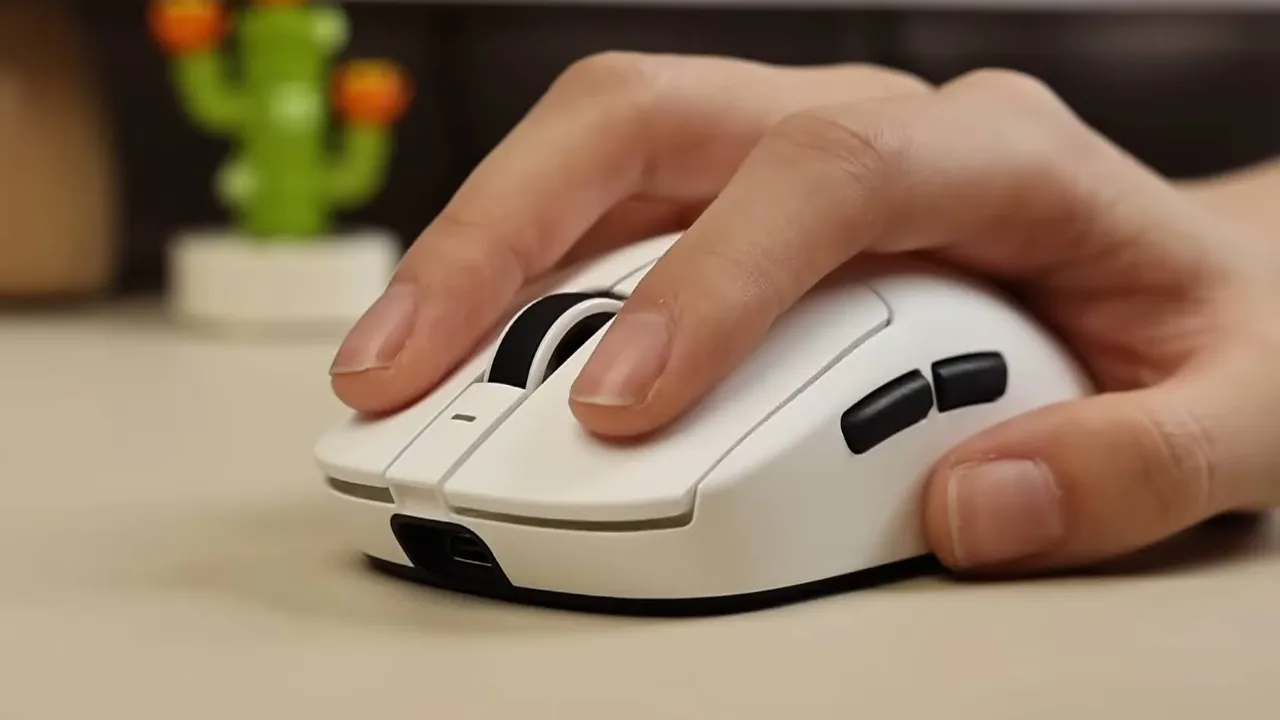 MCHOSE A7 V2: o rato de 8kHz que agora se carrega com um íman