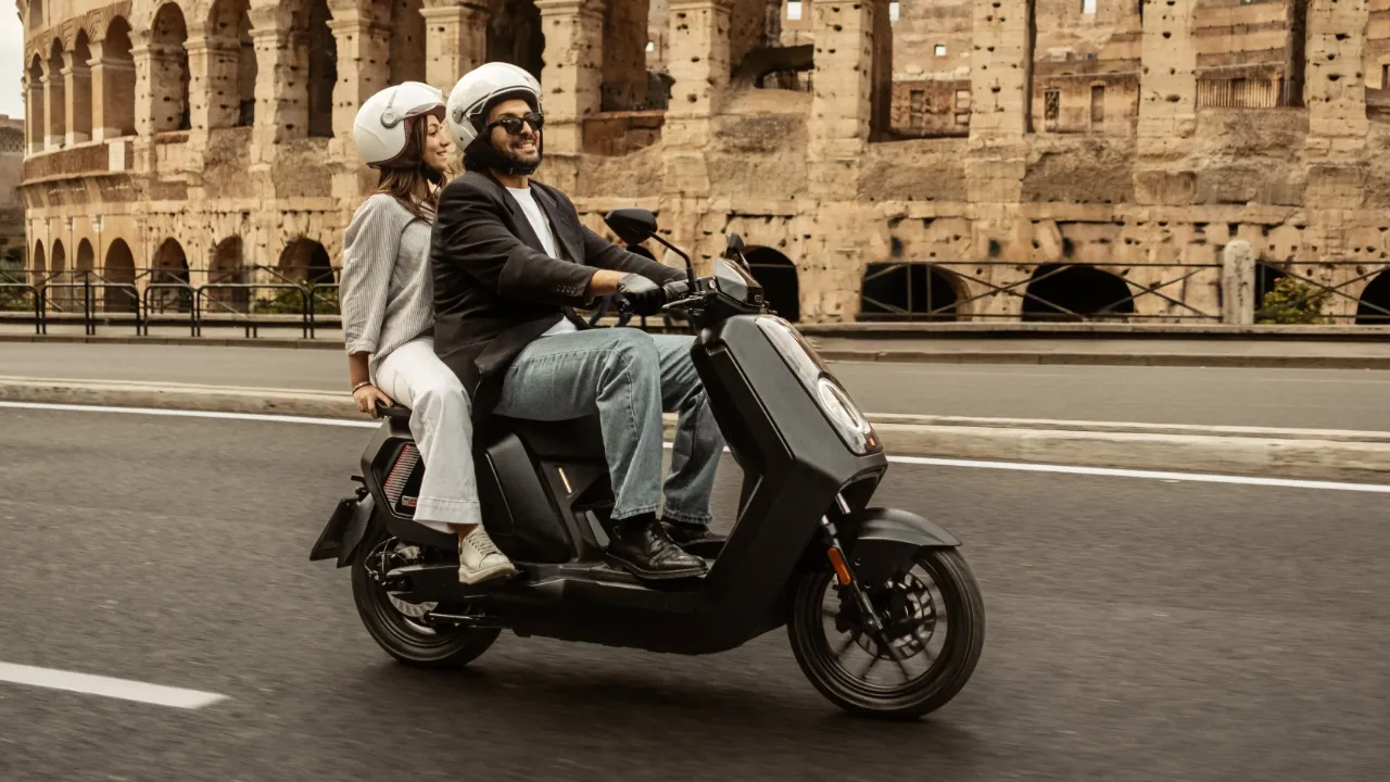 NIU ataca mercado com motas elétricas legais para a rua e scooters com ...